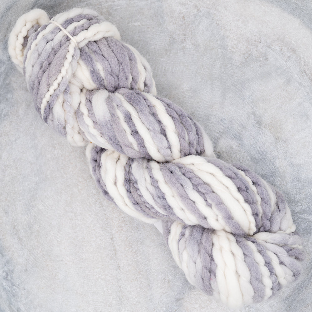 Kinua Marble Flame Handspun – Hill Country Weavers